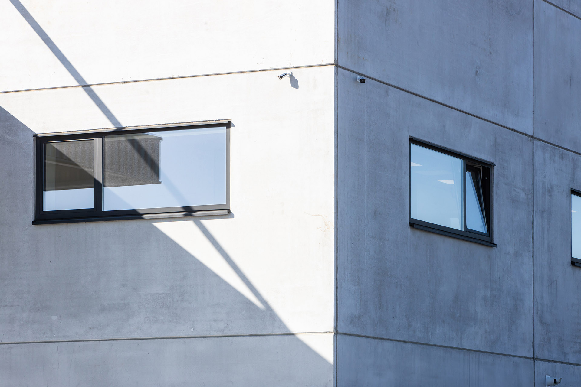 Besoin de parois en béton isolé ou de panneaux sandwich ? | Seveton