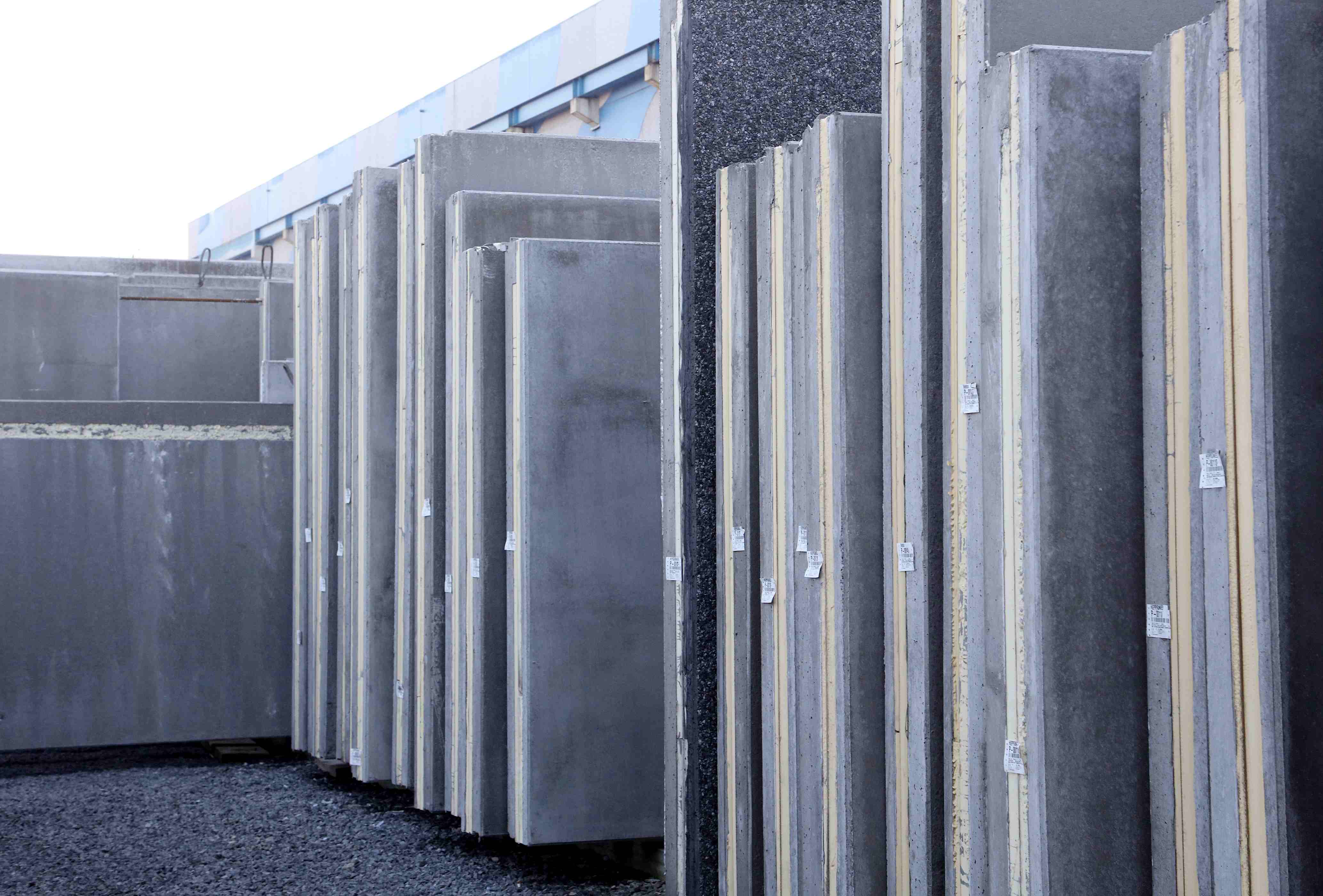 Geïsoleerde betonwanden of sandwichpanelen | Seveton